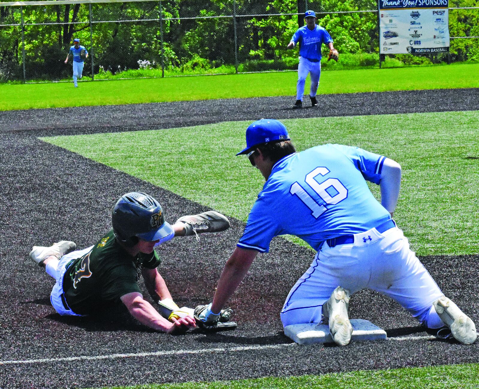 Falcons top Warriors in WPIAL playoffs | Sports | dailycourier.com