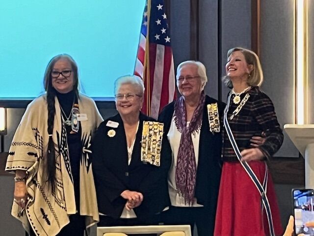 Braddock Trail DAR chapter celebrates anniversary | News | dailycourier.com