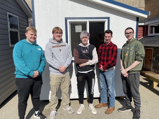 CACTC carpentry students to auction off projects | News | dailycourier.com