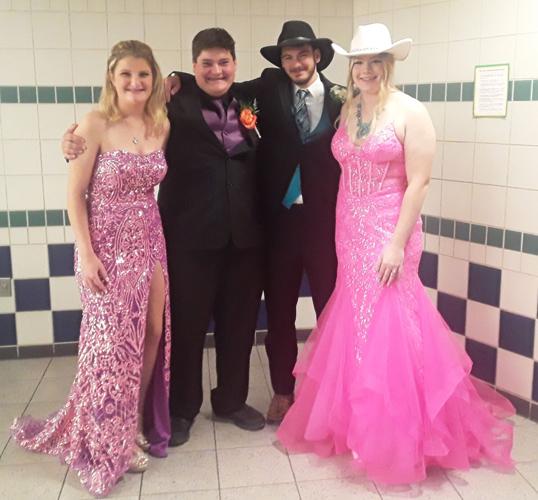Southmoreland Prom Memories | News | dailycourier.com