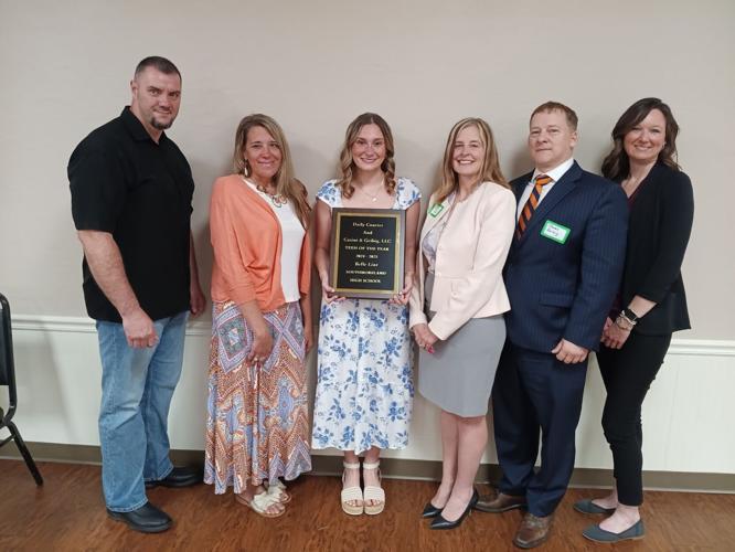 Belle Lint selected Teen of the Year | News | dailycourier.com