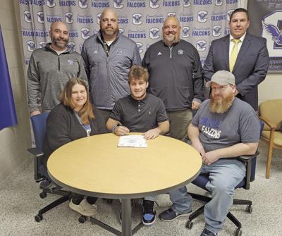Giles to play football at W&J | Sports | dailycourier.com