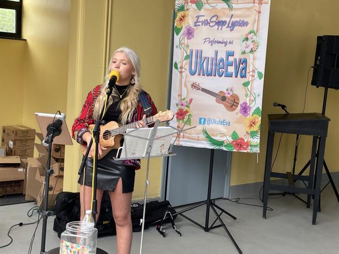 Cloudy skies don’t hamper Tangled Up in Vines | Multimedia ...