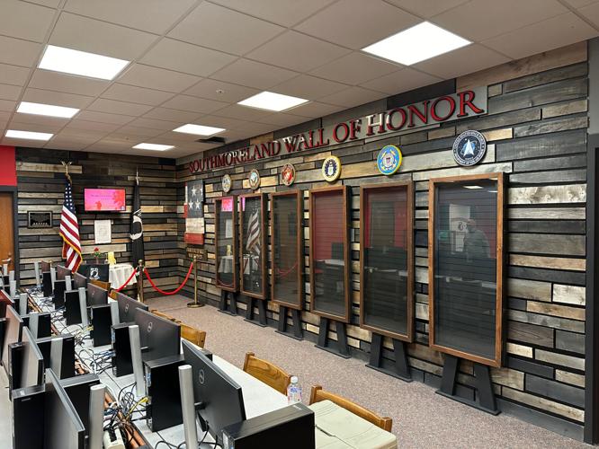 Public views Wall of Honor | Multimedia | dailycourier.com