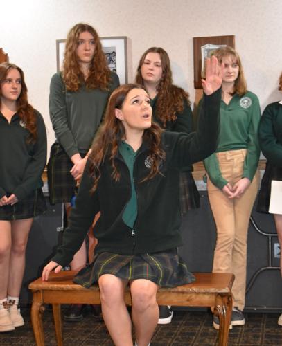 Geibel prepares for musical | Multimedia | dailycourier.com
