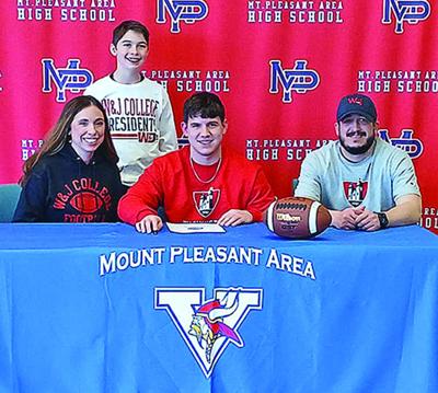 Parson to play football at W&J | Sports | dailycourier.com
