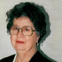 Elizabeth Nicholson | Obituaries | dailycourier.com