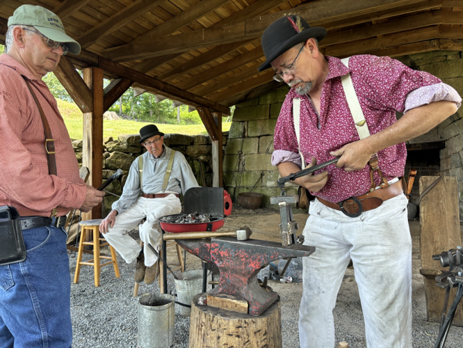 Crowds enjoy Bullskin Heritage Days | Multimedia | dailycourier.com
