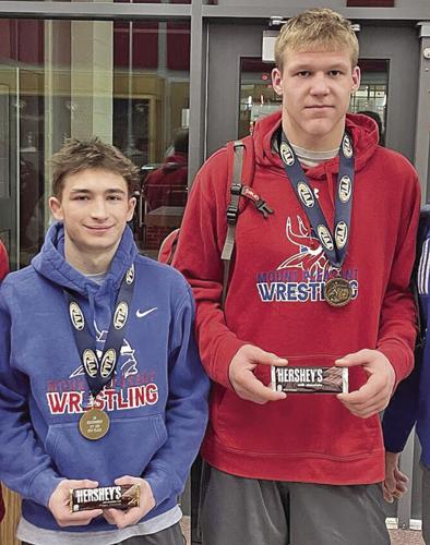 Local wrestlers ready for states | Sports | dailycourier.com