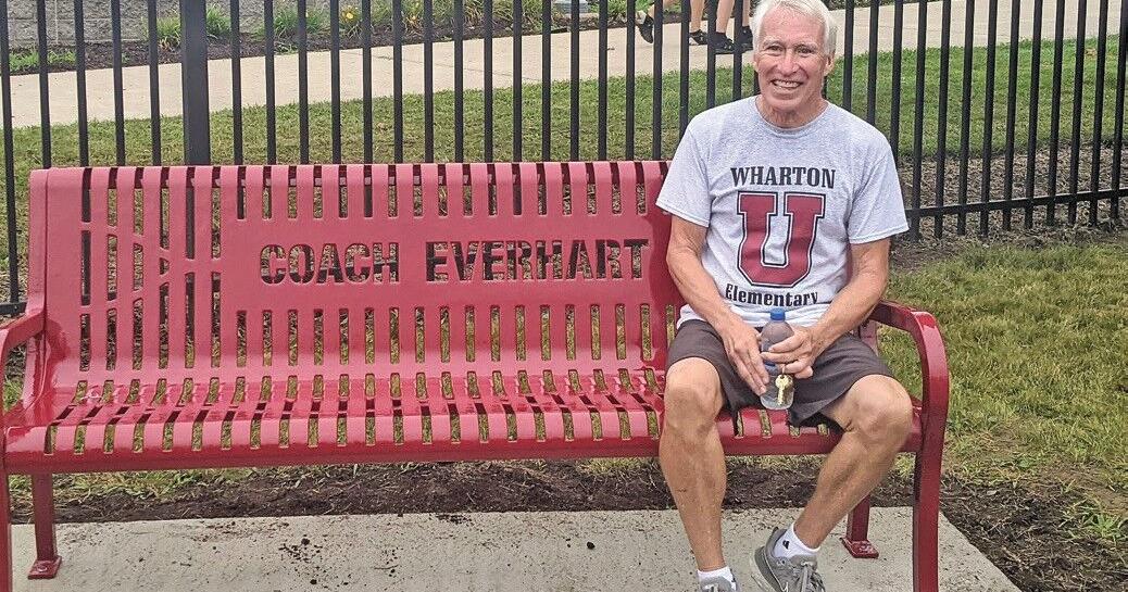 Everhart honored for years of dedication | Sports | dailycourier.com