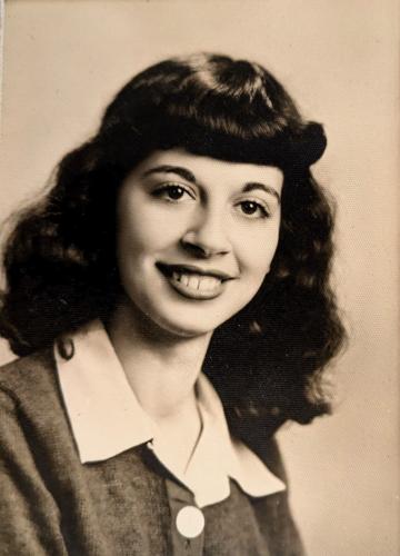 Josephine L. Davis | Obituaries | dailycourier.com