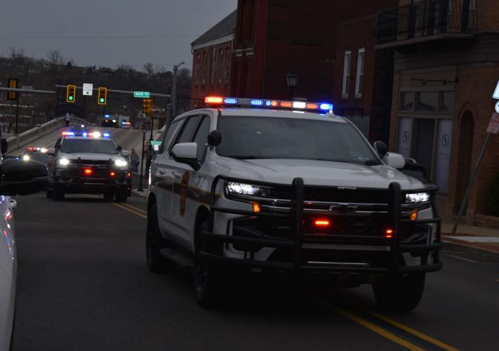 Community says good-bye to Ambroos | Multimedia | dailycourier.com