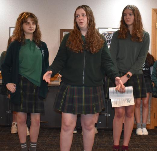 Geibel prepares for musical | Multimedia | dailycourier.com