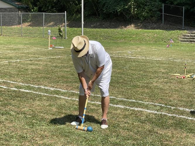 Returning champ takes home croquet title | Multimedia | dailycourier.com