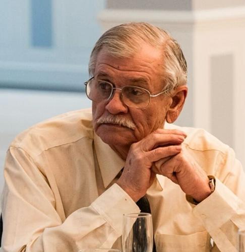Robert L. Showman | Obituaries | dailycourier.com