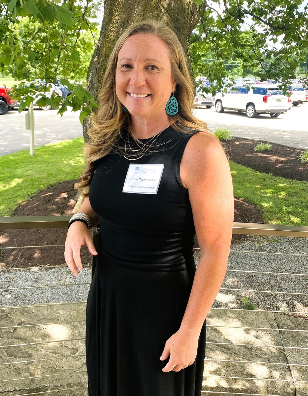 Team player Hogan receives individual honor | Sports | dailycourier.com
