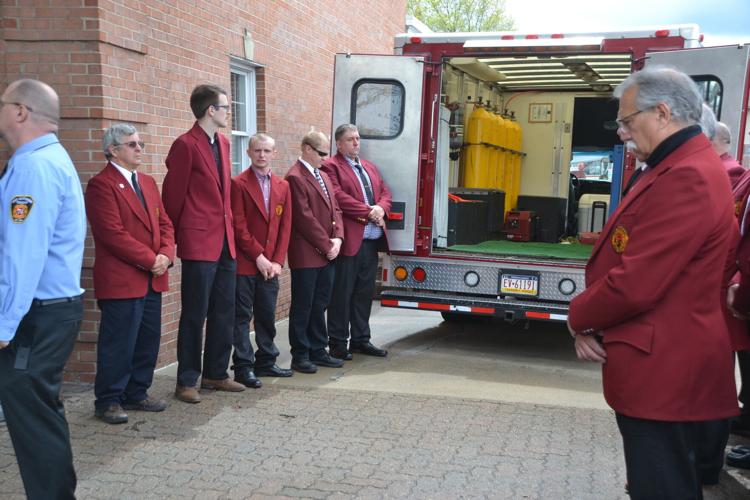 Farewell, chief | Multimedia | dailycourier.com