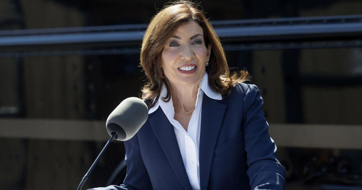 Siena poll finds Hochul keeps campaign lead | 518 Politics ...