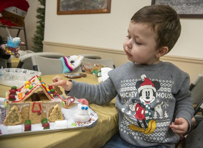Gingerbread build Sunday at the Fort Hunter Firehouse | Photo Galleries ...