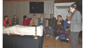 Recipe for old-fashioned funeral: Cover pictures, close shutters ...