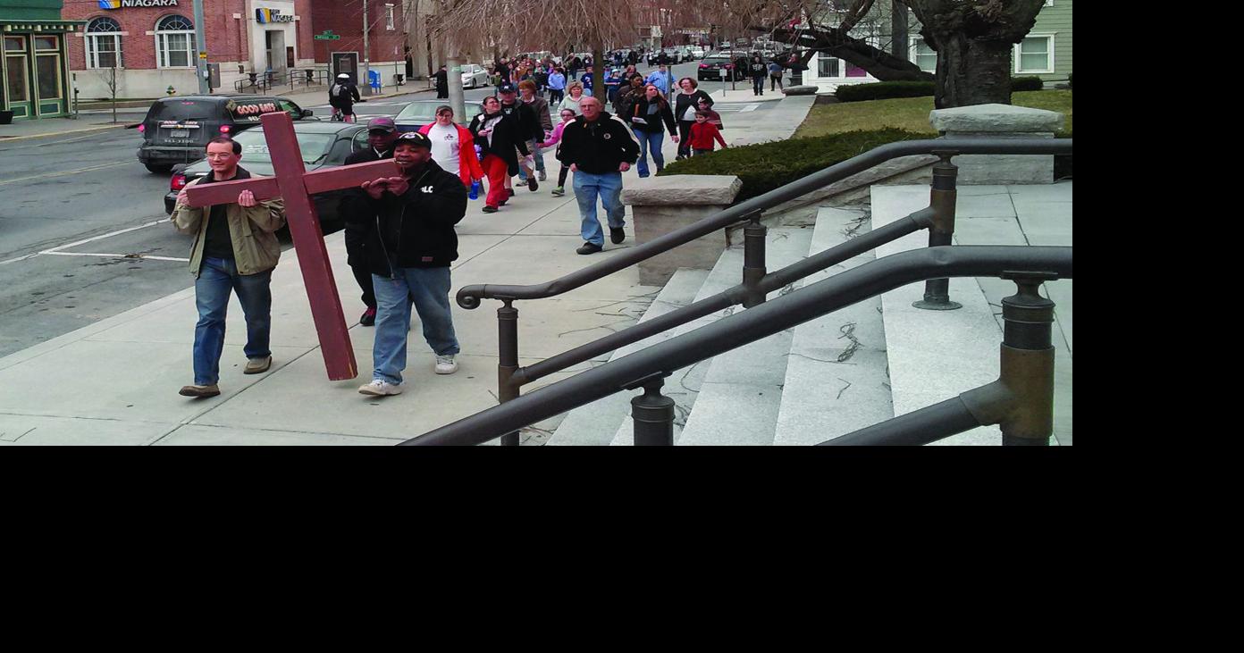 Walk of the cross | News | dailygazette.com