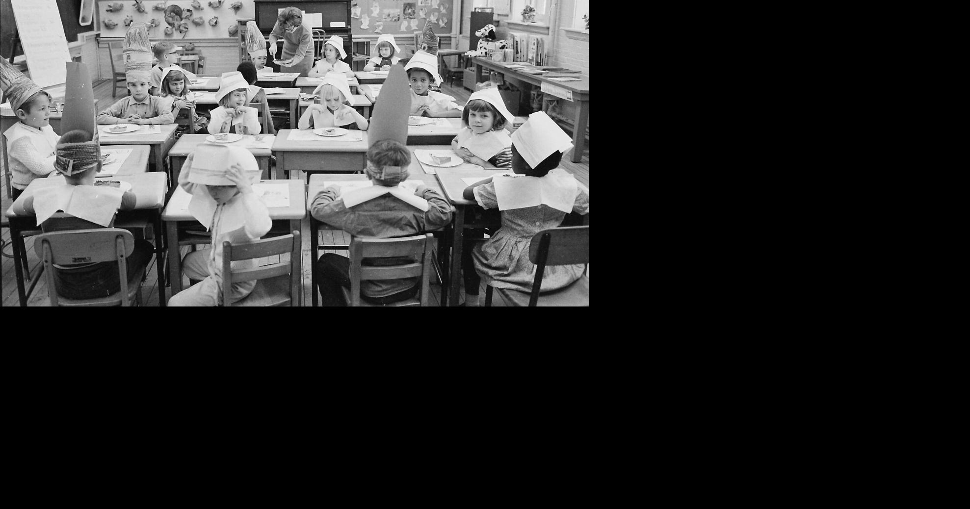 10 classroom Thanksgiving photos from our 1966 scrapbook | History ...