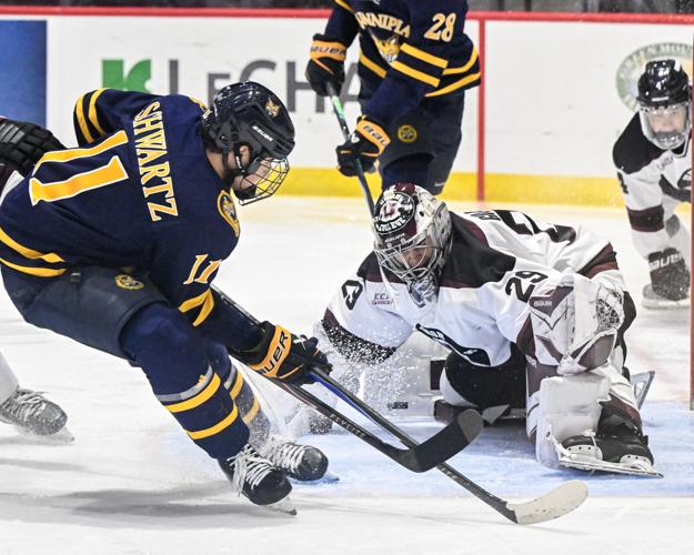 Union College men's hockey vs. Quinnipiac in 10 photos | Union College Sports | dailygazette.com