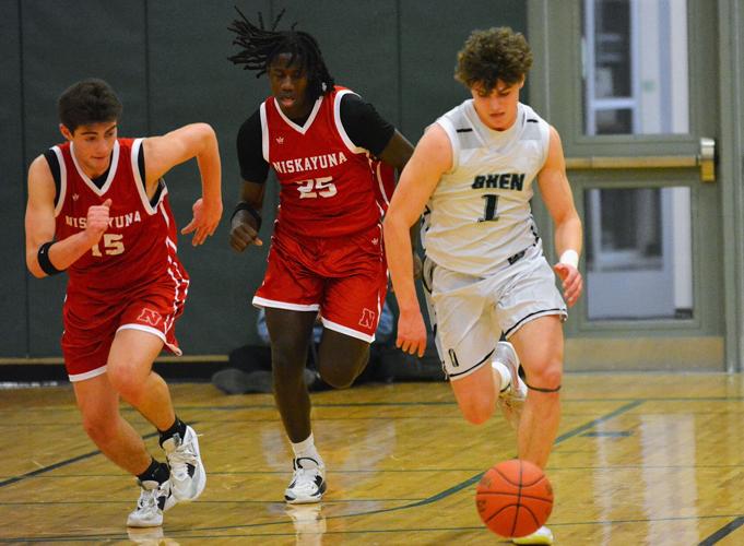 Shenendehowa boys’ basketball stuffs Niskayuna in battle of Suburban ...