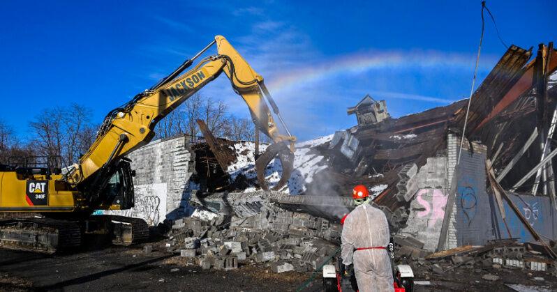 Demolition of former Five Corners strip mall underway | therecorder ...