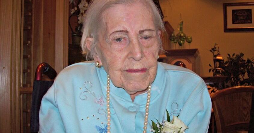 Betty Veeder, longtime doctor and one-time pilot, celebrates 100th ...