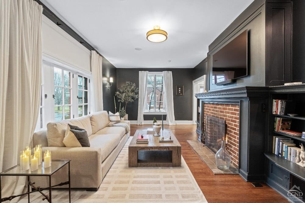 Photos: Hudson home, $1,199,000 | Hudsonvalley360.com | dailygazette.com