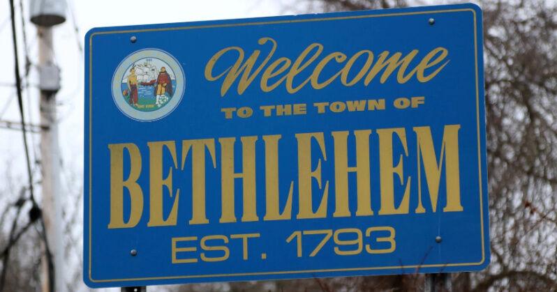 Muslims in Bethlehem join to worship and observe Ramadan | Community ...
