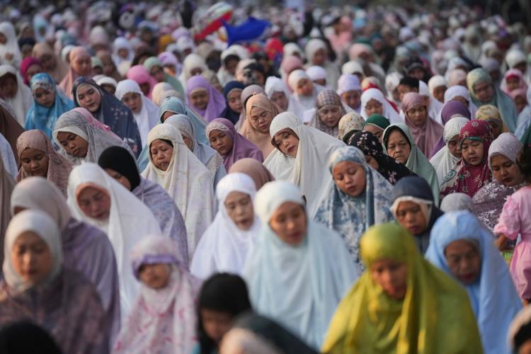 Muslims around the world celebrate Eid al-Adha, in photos | National ...