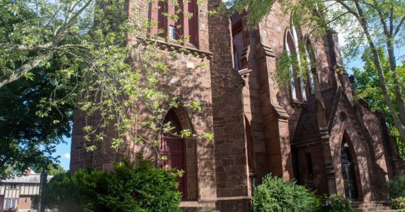 Hudson church declares itself sanctuary parish | Politics ...