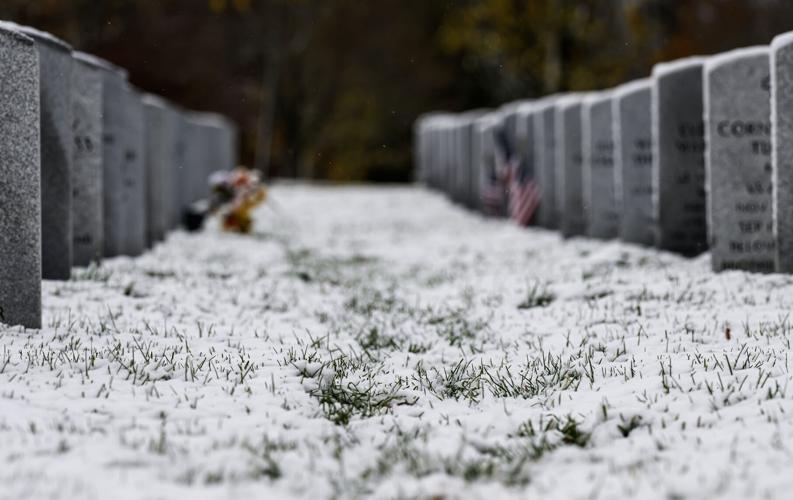 Veterans Day at Saratoga National Cemetery in 12 photos | News ...