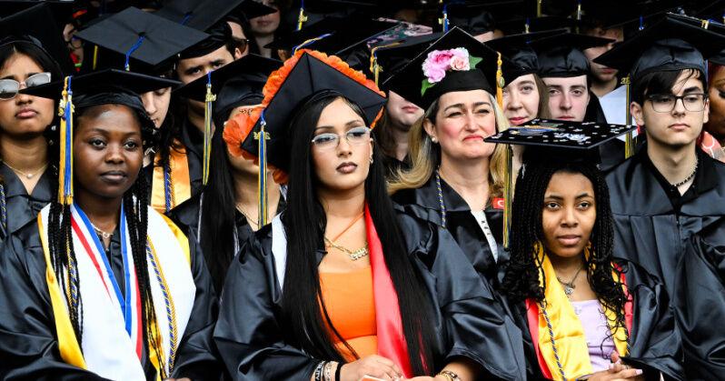 SUNY Schenectady celebrate graduation, Delgado homecoming | News ...