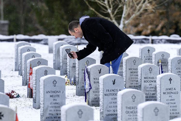 Veterans Day at Saratoga National Cemetery in 12 photos | News ...