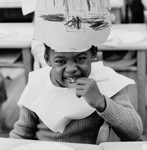 10 classroom Thanksgiving photos from our 1966 scrapbook | History ...