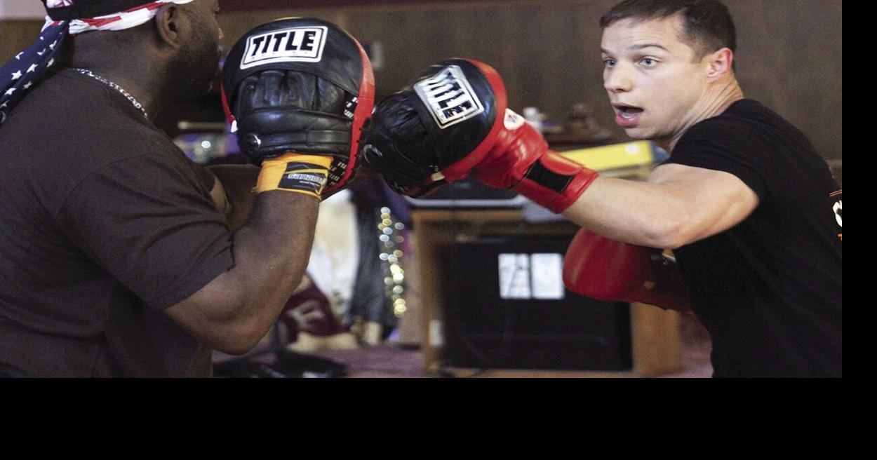 Sticker Mule CEO Constantino knocks out opponent in return to boxing ...