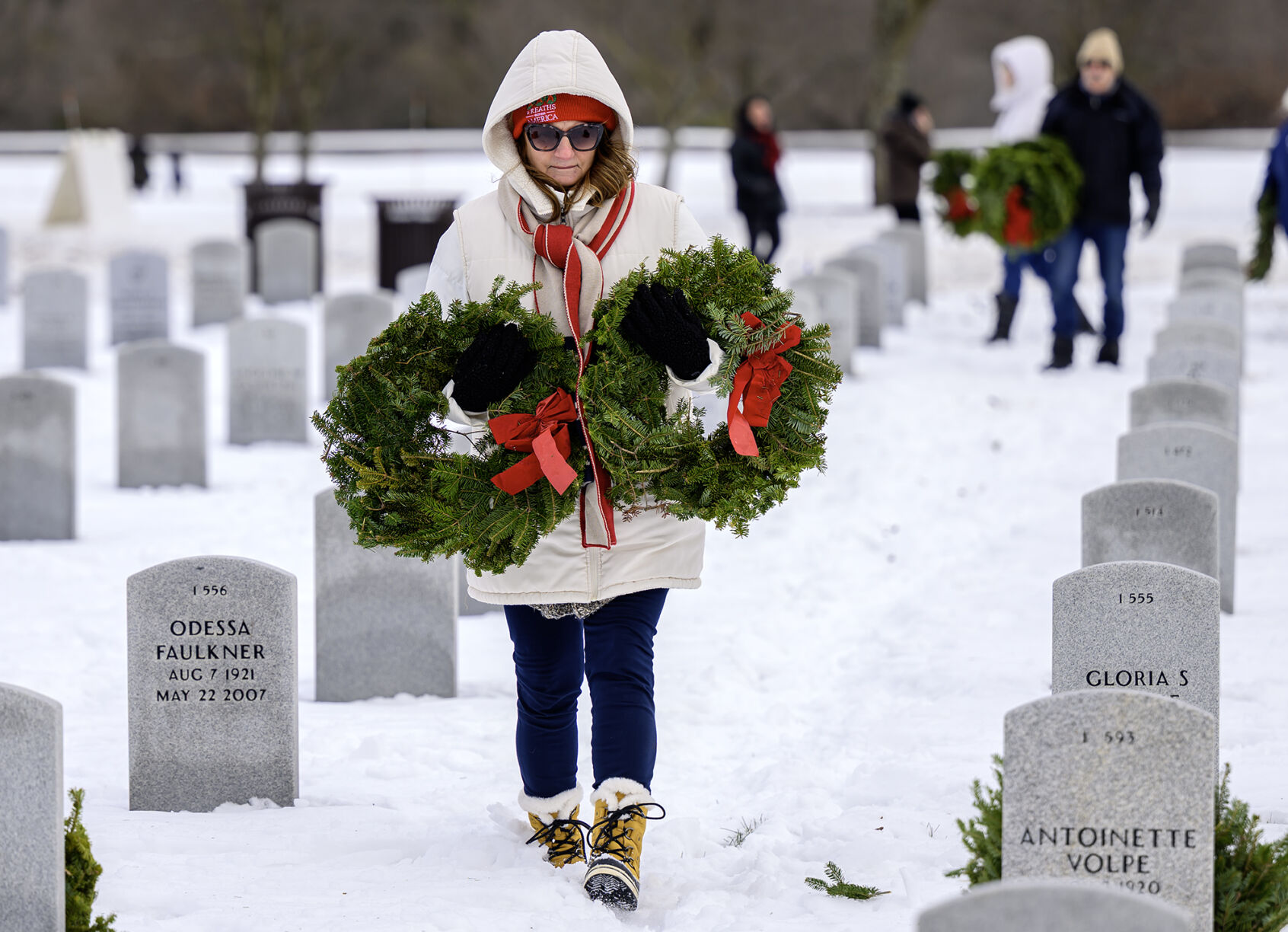 10 years of Wreaths Across America at Solomon Saratoga National ...