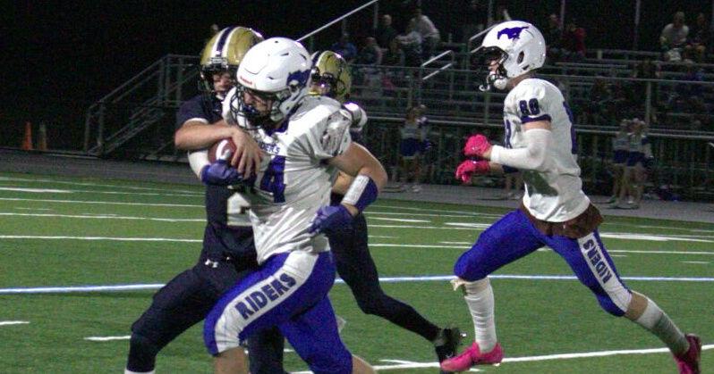 Ichabod Crane football falls just short at Cohoes | Hudsonvalley360.com ...