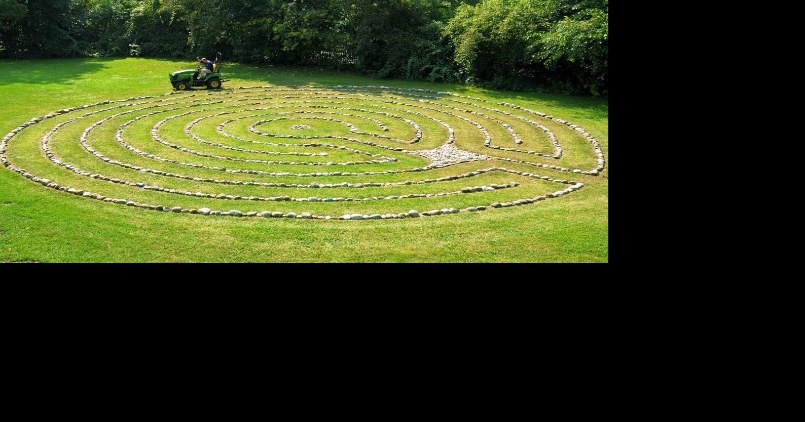 Locals have left their mark on new Amsterdam labyrinth | News ...