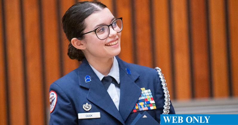 Schenectady High School senior Alyssa Cook gets her pilot license ...