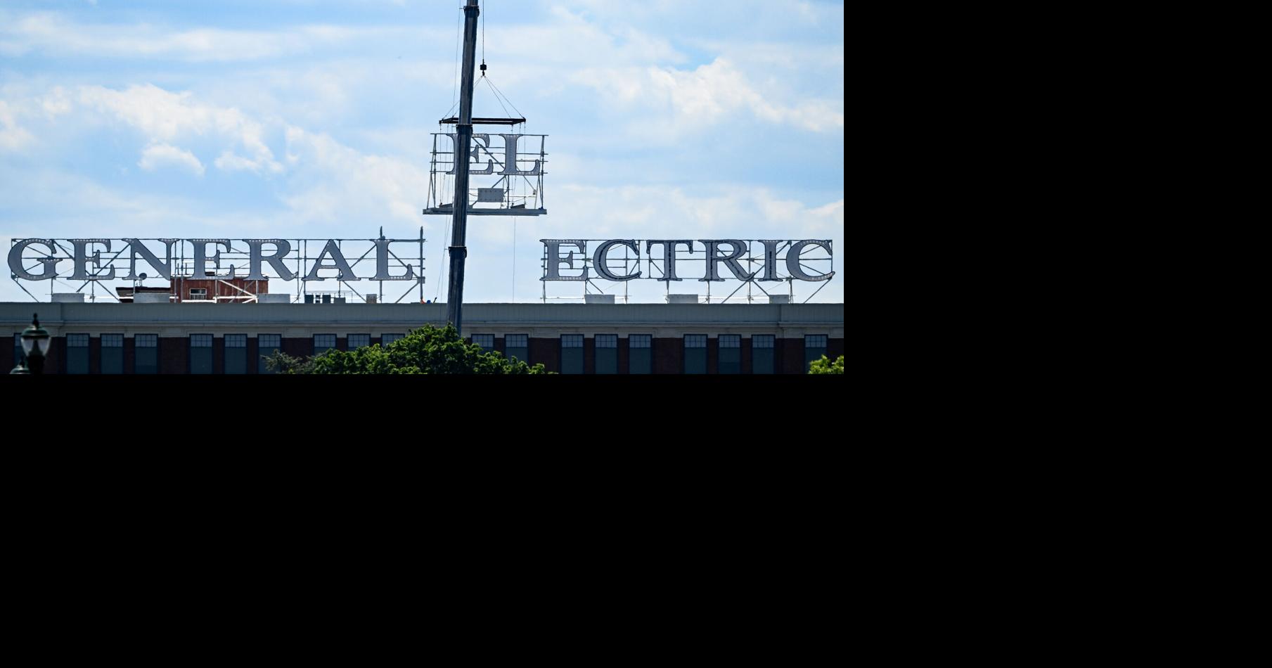 Schenectady's GE sign is back | Events | dailygazette.com