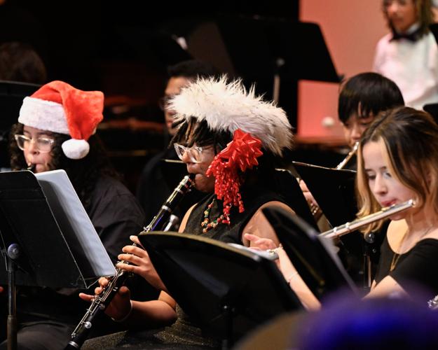 Amsterdam High 2025 Winter Chorus Concert in 14 photos | Education ...