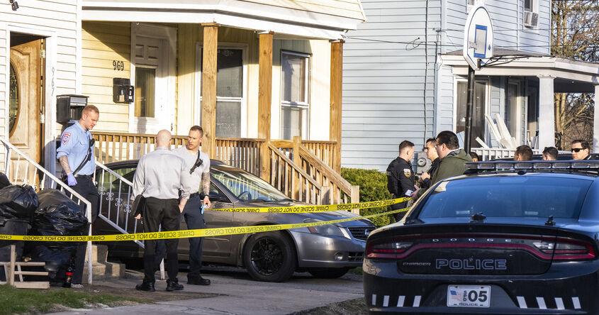 Schenectady Police: Man, 21, killed in Tuesday evening stabbing; One ...