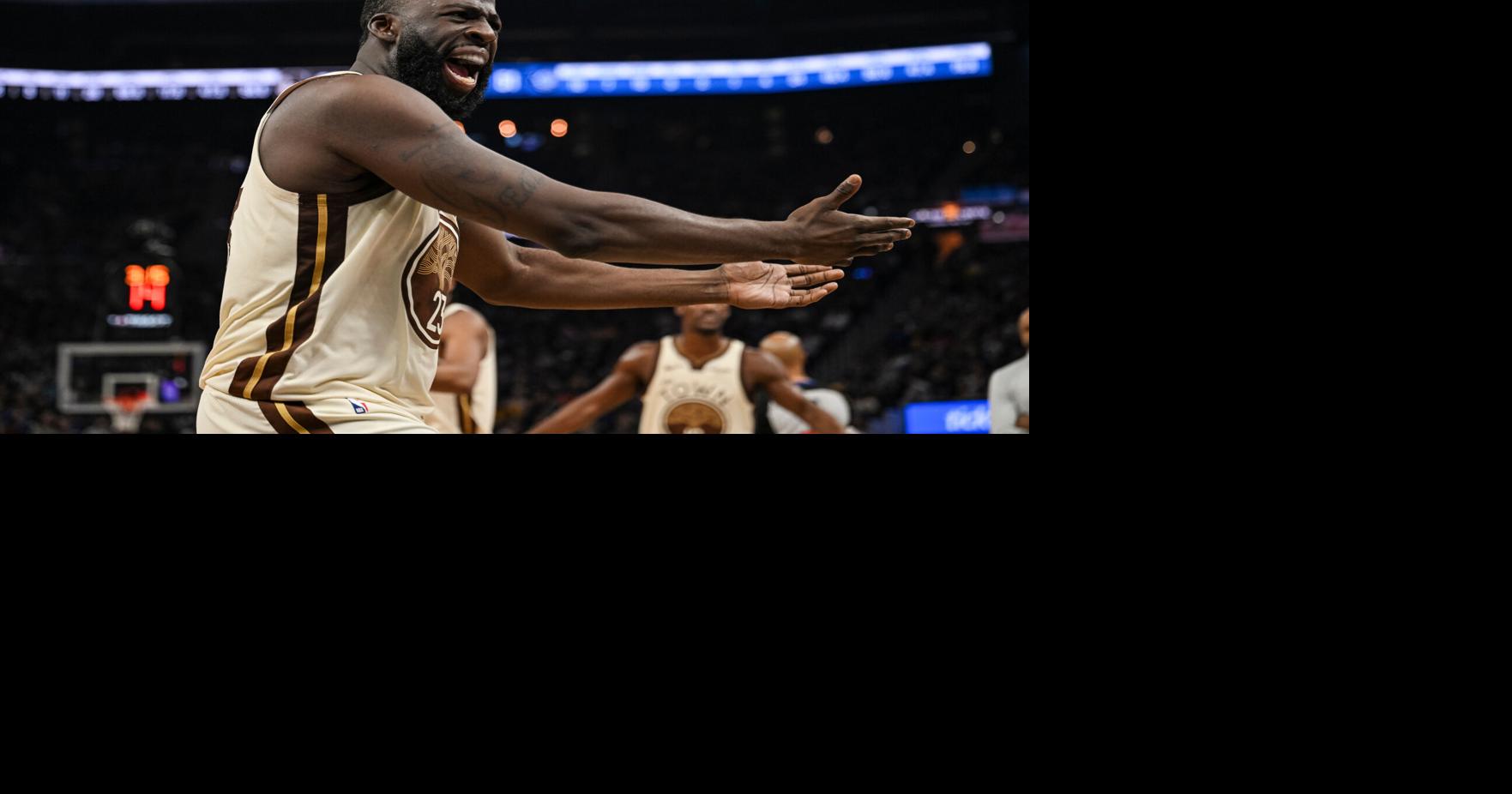 Draymond Green, Steve Kerr have heated exchange in huddle during ...