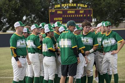 Santa Fe High’s baseball team takes field, plays with heavy hearts ...