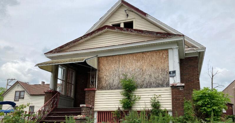 Amsterdam awards $101K to remove 3 blighted homes | News | dailygazette.com