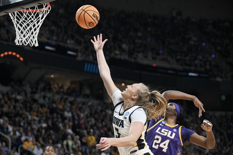 NCAA Women's Tournament: Clark dazzles, Iowa beats LSU to reach Final ...